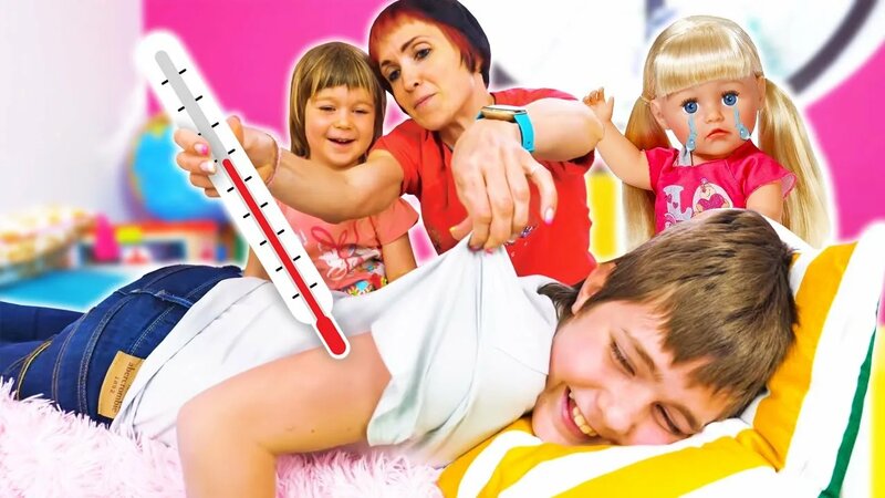 Bianca & Baby Born doll! Kids pretend play with dolls & Funny story for ...