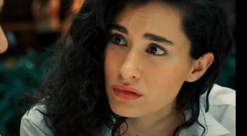 Shahmaran - Maran & Sahsu Kissing Scene | Burak Deniz Serenay Sarikaya ...