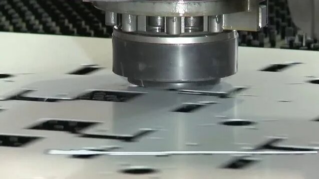 Координатно-пробивной пресс Strippit-PX LVD , пробивка _ формовка ...