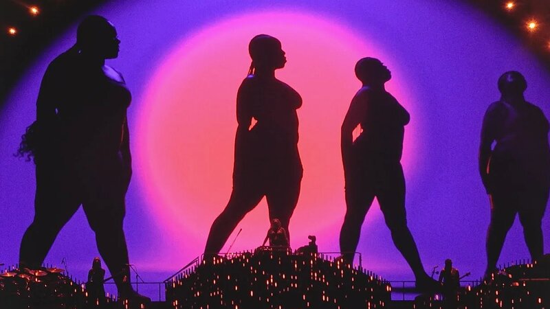 Lizzo, Water Me (live), Chase Center, San Francisco, November 12, 2022 ...