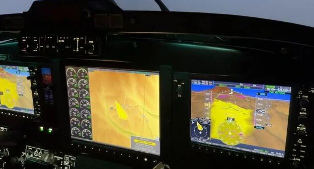 Flying a Beechcraft King Air | Engine Fire | Full Motion Level D Flight ...