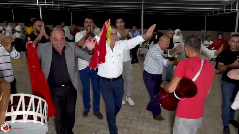 Foto Ferdi Kamera Rahmetli muhtar Ahmet Tatvan halay başında sucu köyü ...