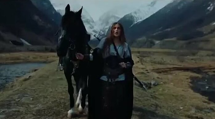 Видео Bearwolf - Двуглавый - 2025 - Официальный клип - группа Танцевальная Тусовка HD / Dance ...