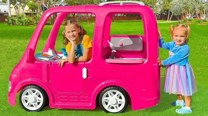 Funny Camping Adventures with Alice and other kids stories - Алиса ...