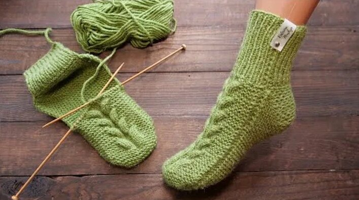 Бесшовные носки спицами – пятка треугольник Seamless Knitted Socks ...