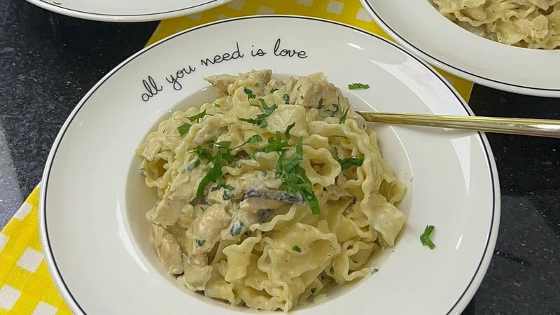 Evde fettucini alfredo yapımı-en kolay yolu ile lezzetli makarna tarifi ...