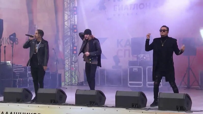 Mband в Ижевске/Правильная девочка — Видео от Mband Company | Официальный ФАН - КЛУБ - Смотреть ...