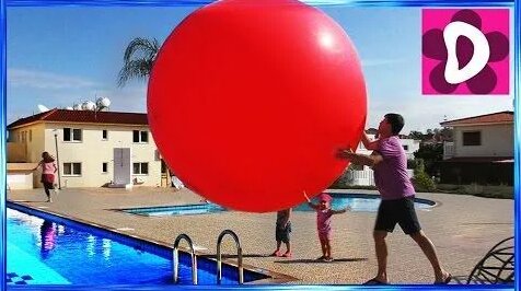 МЕГА Огромный Шарик 2 метра Бросок Через Бассейн Giant Balloon Show 6ft ...