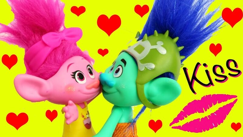 Trolls Poppy & Branch 1ST KISS!!! Married Flashback To Dating + Poppy ...