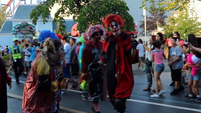 Six flags great america fright fest 2017 parade!