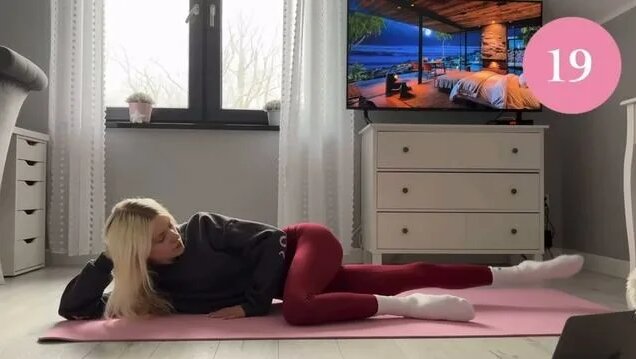 Nikola’s pilates 5MIN SLIM Thighs Workout// Toned Inner& Outer Thigh ...
