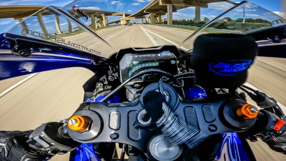 yamaha r1 speedometer: 808 video Yandex'te bulundu