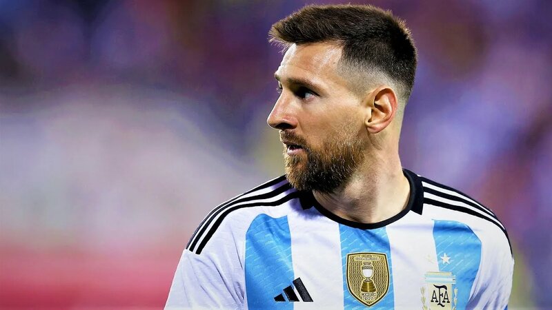 Lionel Messi - 25+ Magical Moments - Argentina