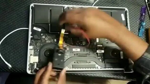 MacBook A1398 EFI bios unlock password removal-Raminfotech - Смотреть ...