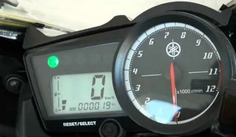 yamaha r1 speedometer: 808 video Yandex'te bulundu