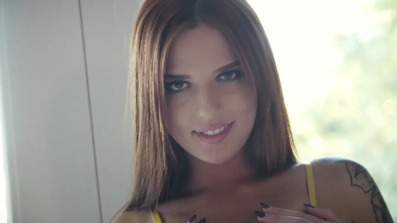 Red Head Fire - Scarlett Mae NSFW in Naked Girls with nice pussy. OMF ...