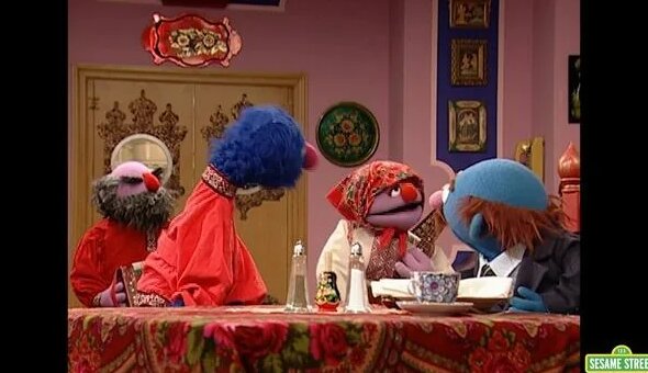 Sesame Street: Charlie's Russian Restaurant | Waiter Grover - Смотреть ...