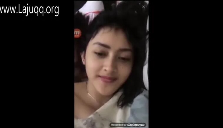 Bigo Live Sambil Di Goyang Enak — Видео от Koran Bokep - Watch online in Yandex video search