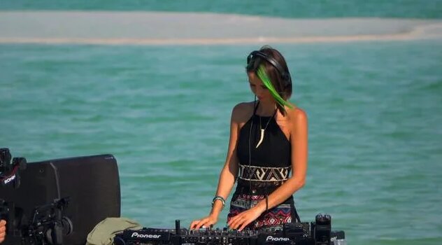 Miss Monique - Live @ Dead Sea [Melodic Techno_ Progressive House DJ ...