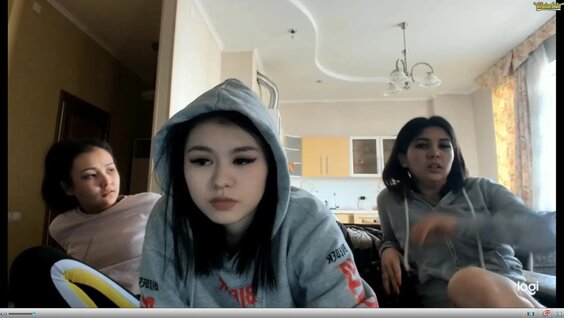 Казашка Элика с подругами [с WEB камер]