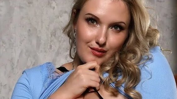 Kira Liv Biography Facts | Fashion Model From Ukraine Natural Curvy ...