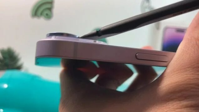 How to Remove / Uninstall Camera Lens Protector Rings on iPhone 14 / 14 ...