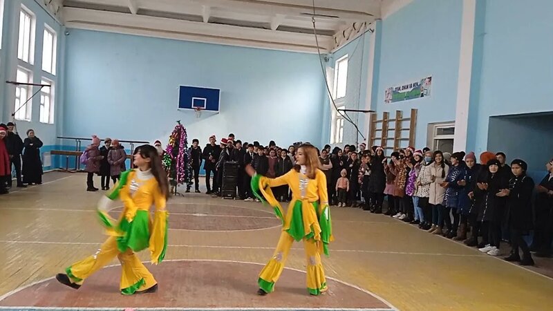 Yangi tadbiridagi oʻquvchi qizlar raqsi - Yandex Video aramada ...