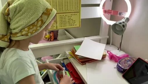 Marichka Life | Как мы делаем уроки ночью. Мама выдерживает всё ...