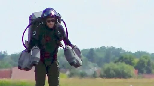 Тестируем гравитацию | @jettisam @horizon.hobby #jetsuit #jetpack # ...