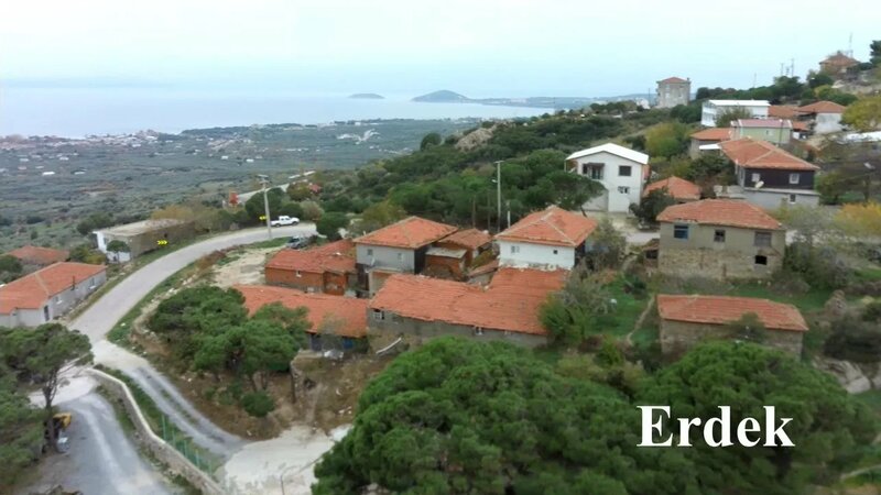 (Satış dışı) Erdek Deniz Manzaralı 2 Katlı Ahşap Müstakil ev ve Bahçesi ...