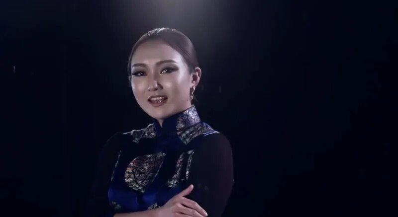 М. Бямбажав & Т. Амина - Миний дуртай ээжийн дуунууд — Видео от Монгол ...