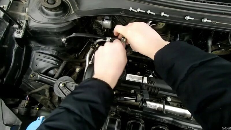 KIA RIO X-LINE замена свечей Зажигания.KIA RIO 4. Hyundai Solaris ...