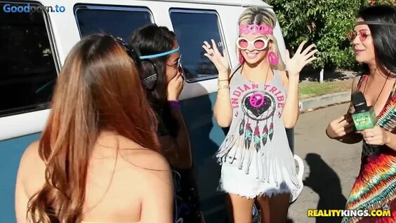 Zooskool simone in "finalcut"