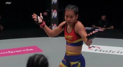 Belly Punch-Extreme Female ABS Punches|Boy Punches Heavily On Girl Stomach