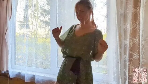Marta Vlog ? Dancing at the window - Смотреть онлайн в поиске Яндекса ...