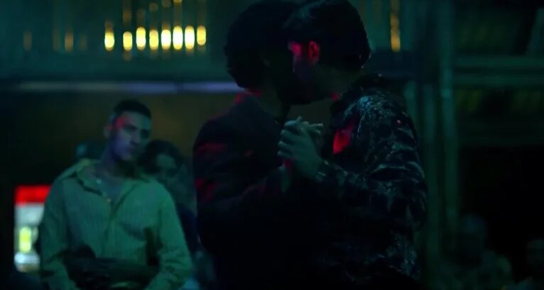 Pacho Herrera Dancing Scene Dos Gardenias [Narcos Season 3] — Видео от ...