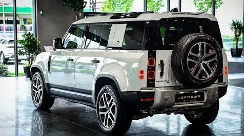 2023 Land Rover Defender 130 vs 2022 Land Rover Defender 110 ...