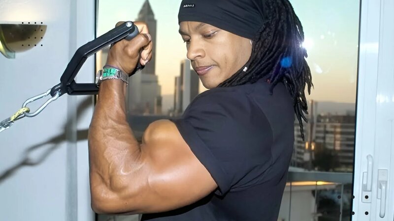 World's Biggest Female Biceps | FBB Renne Toney Bodybuilding ...