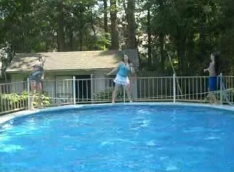 Pool Dancing - Смотреть онлайн в поиске Яндекса по Видео