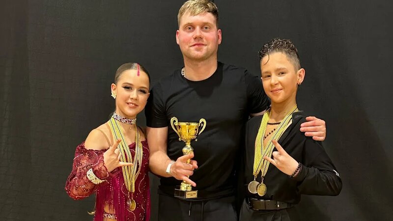 Artem and Karina Yermakova 🥰💃🕺 Samba