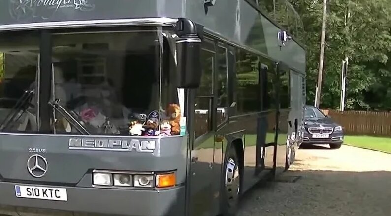 Автодом на колесах Neoplan Double Decker Coach To RV -видеотур по дому ...