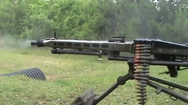 MG42 shooting quick burst - Смотреть онлайн в поиске Яндекса по Видео