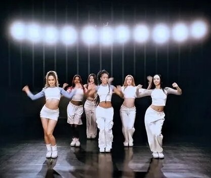 Katseye (캣츠아이) - 'Touch' dance practice mirrored - Смотреть онлайн в ...