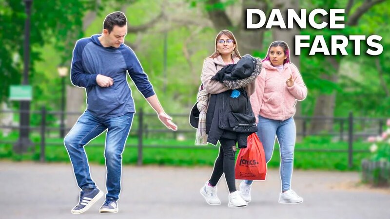 Funny Wet Fart Prank in NYC! Dance Farts Galore! - Смотреть онлайн в ...