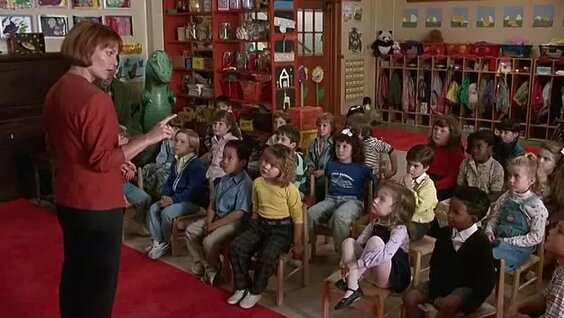 Видео Детсадовский полицейский Kindergarten Cop. 1990. Перевод Алексей ...