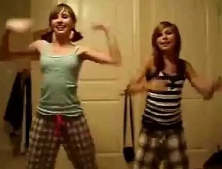 Teen Girls Dancing - Yandex Video aramada çevrimiçi izle