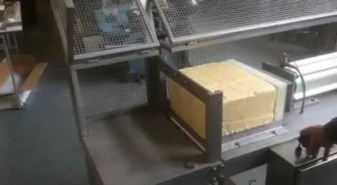 Horizontal pneumatic cheese cutting machine - Yandex Video aramada ...