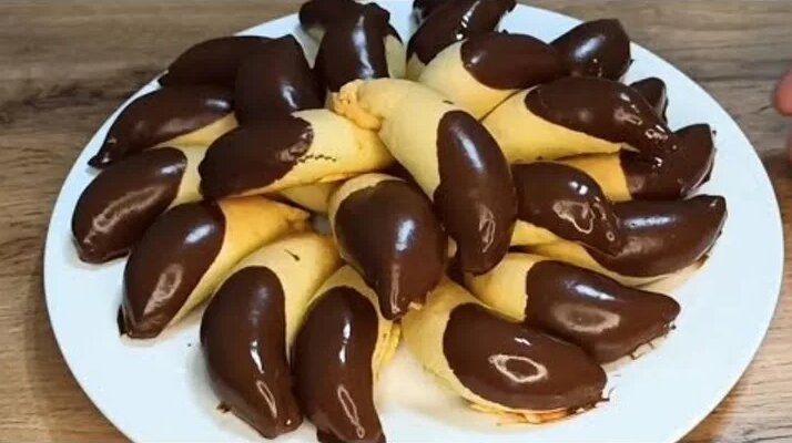 Видео Печенье. Печенье банан тает во рту, начинка сюрприз. Banana ...