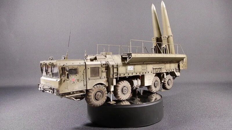 Russian 9k720 "Iskander-M" missile complex (SS-26 "Stone")/Trumpeter/1/ ...