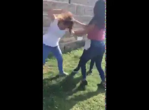 zevkle izleyeceğiniz bir kız kavgası - Yandex Video aramada çevrimiçi izle